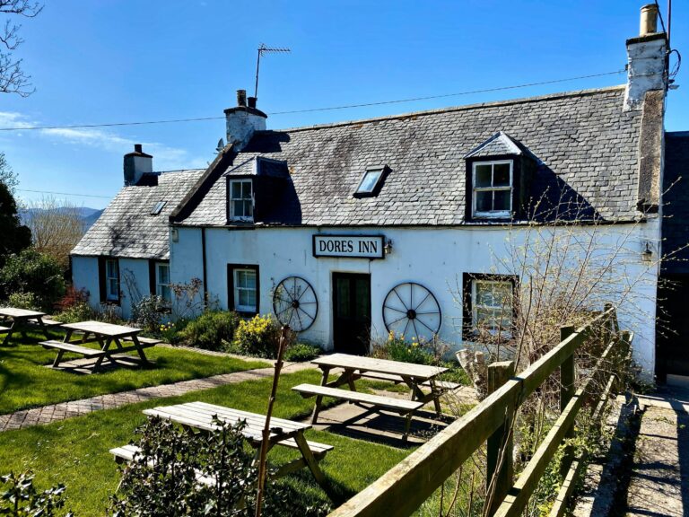 The Dores Inn - Highland Guide