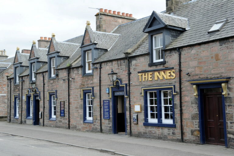 Innes Bar - Award Winning Pub Inverness -Highland Guide
