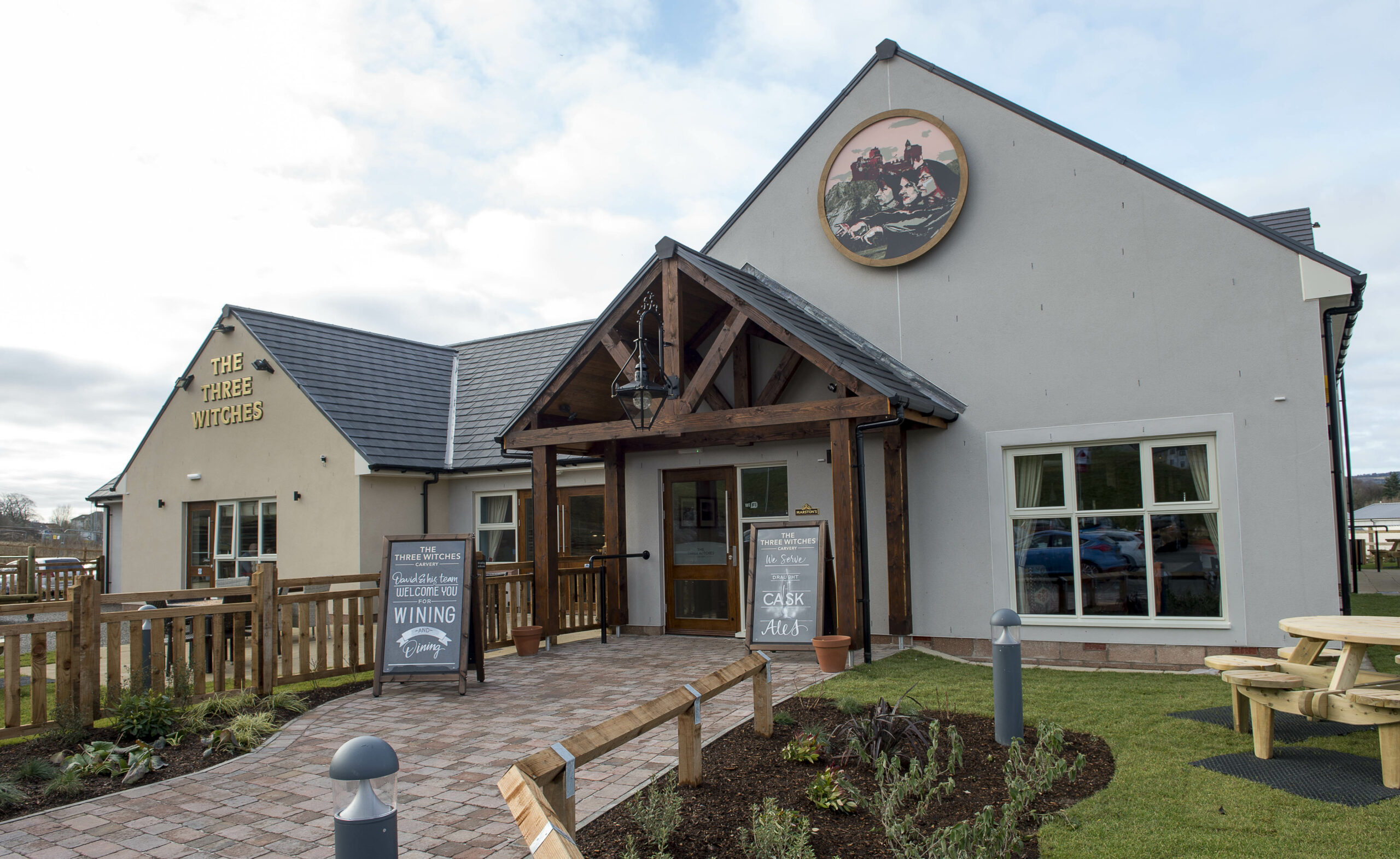 Three Witches Inverness - Family Friendly - Highland Guide