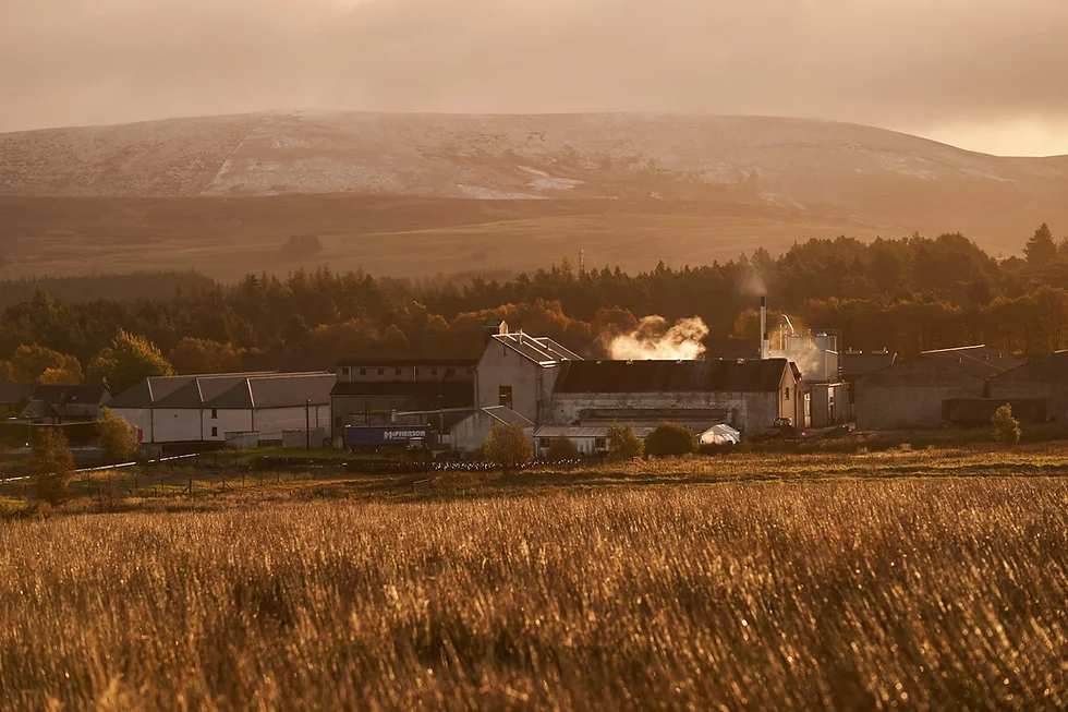 5 Highland Distilleries You Have to Visit This Autumn 🍂 - Highland Guide