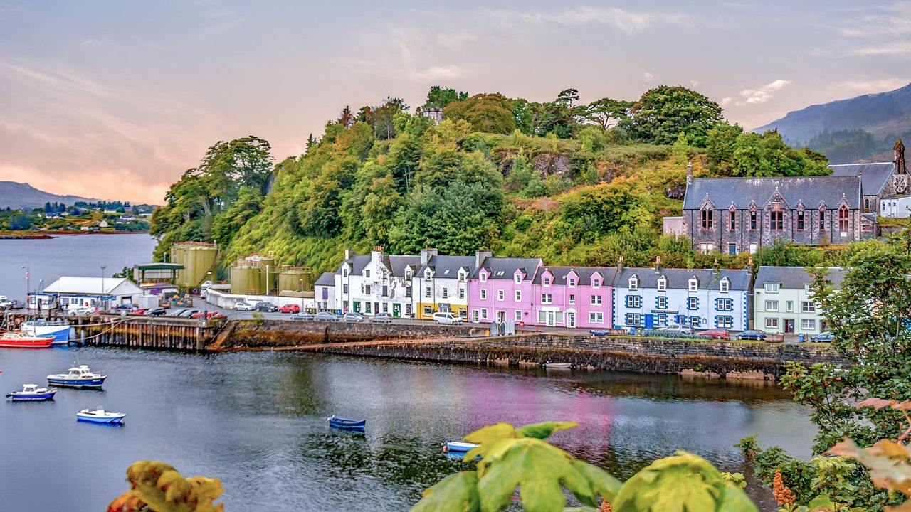 Portree - Highland Guide
