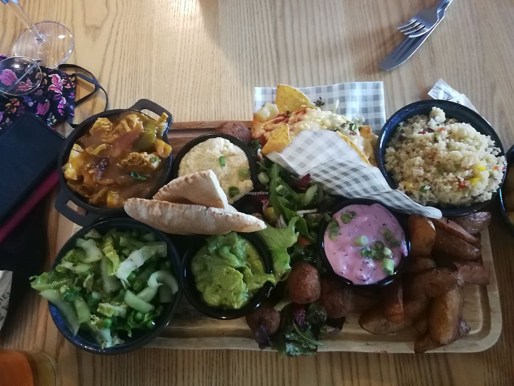 Y-Not Bar & Grill - Highland Guide